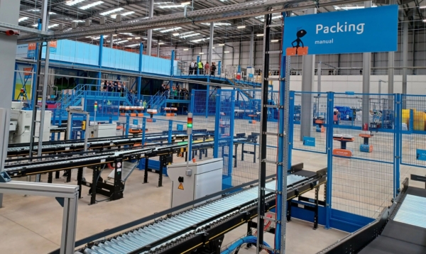 Joining Jade Large at the Women in Logistics Forum | Dawsongroup bus ...