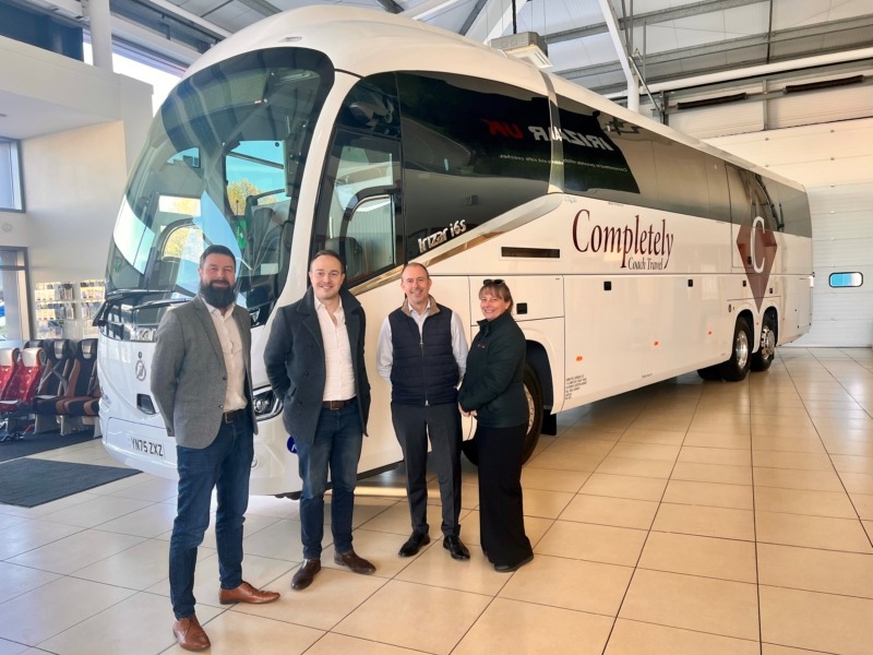 Supporting Completely Coach Travel with a New Irizar Integral i6S ...
